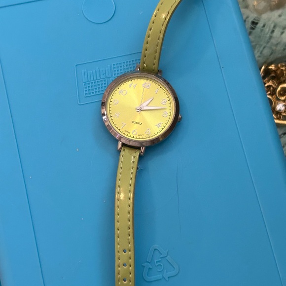 Avon | Accessories | Womens Vintage Avon Watch Thin Mint Green Band ...